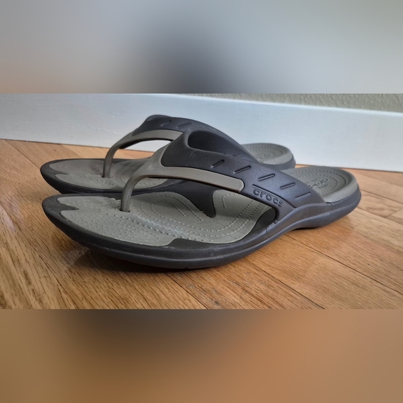 CROCS | Shoes | Crocs Mens 9 Modi Brown Tan Flip Flops Euc | Poshmark